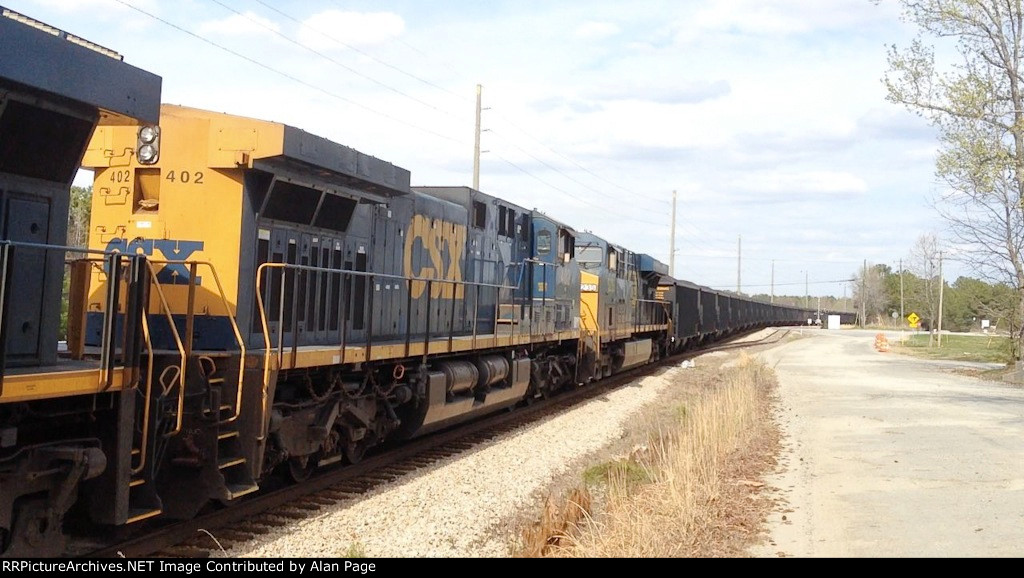 CSX 402 runs second with SB coal